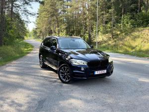 Blue BMW X5 2014 in Vilnius, with an engine capacity of 2.99 L and mileage of 307 thousand km for 16300 €, photo  on AUTOMOTO.COM.LV