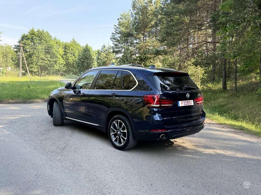 Blue BMW X5 2014 in Vilnius, with an engine capacity of 2.99 L and mileage of 307 thousand km for 16300 €, photo 11 on AUTOMOTO.COM.LV