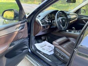 Blue BMW X5 2014 in Vilnius, with an engine capacity of 2.99 L and mileage of 307 thousand km for 16300 €, photo 12 on AUTOMOTO.COM.LV