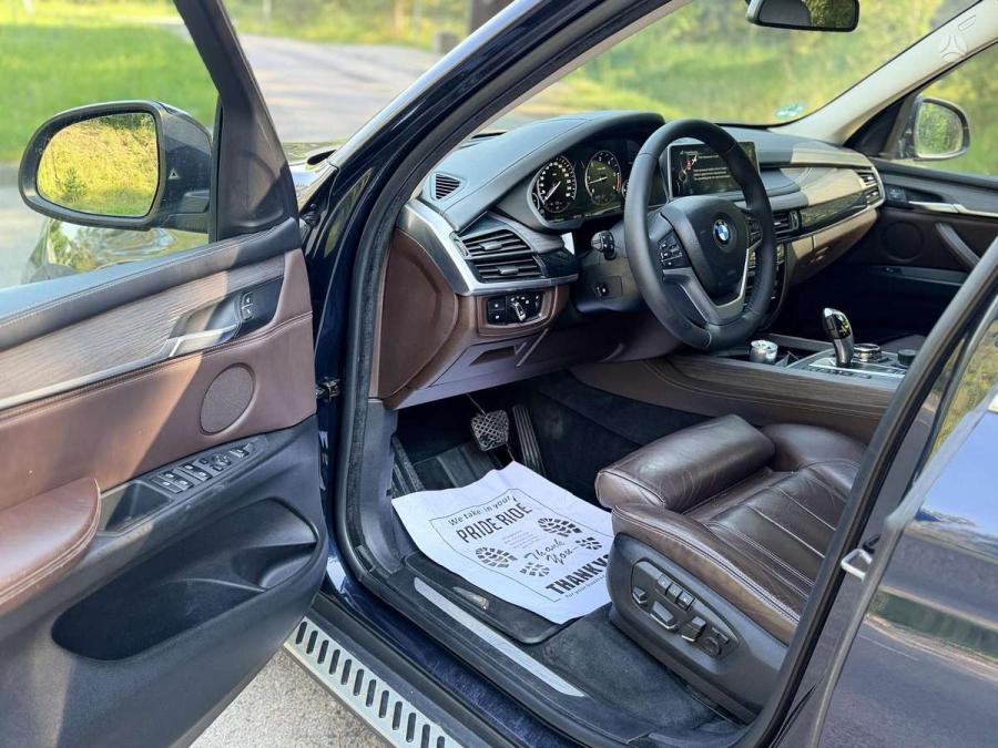 Blue BMW X5 2014 in Vilnius, with an engine capacity of 2.99 L and mileage of 307 thousand km for 16300 €, photo 12 on AUTOMOTO.COM.LV