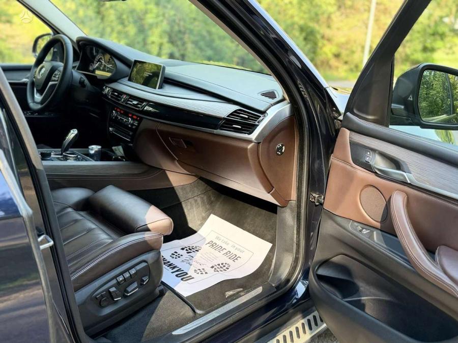 Blue BMW X5 2014 in Vilnius, with an engine capacity of 2.99 L and mileage of 307 thousand km for 16300 €, photo 13 on AUTOMOTO.COM.LV