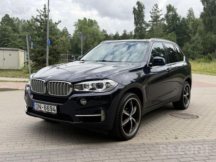 Zils BMW X5 2014 Liepāja, ar dzinēja tilpumu 3.00 L un nobraukumu 117 tūkst. km par 21900 €, foto 4 vietnē AUTOMOTO.COM.LV