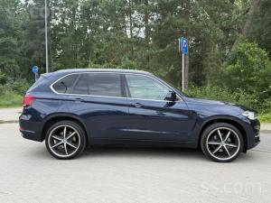 Zils BMW X5 2014 Liepāja, ar dzinēja tilpumu 3.00 L un nobraukumu 117 tūkst. km par 21900 €, foto 6 vietnē AUTOMOTO.COM.LV