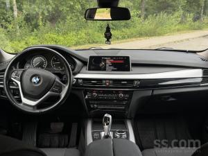Zils BMW X5 2014 Liepāja, ar dzinēja tilpumu 3.00 L un nobraukumu 117 tūkst. km par 21900 €, foto 18 vietnē AUTOMOTO.COM.LV