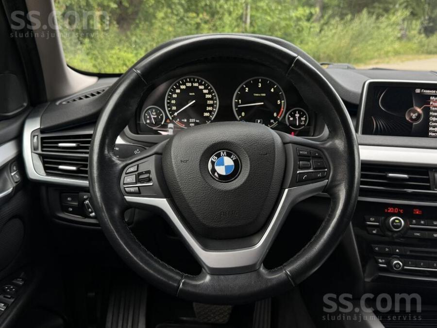 Zils BMW X5 2014 Liepāja, ar dzinēja tilpumu 3.00 L un nobraukumu 117 tūkst. km par 21900 €, foto 19 vietnē AUTOMOTO.COM.LV