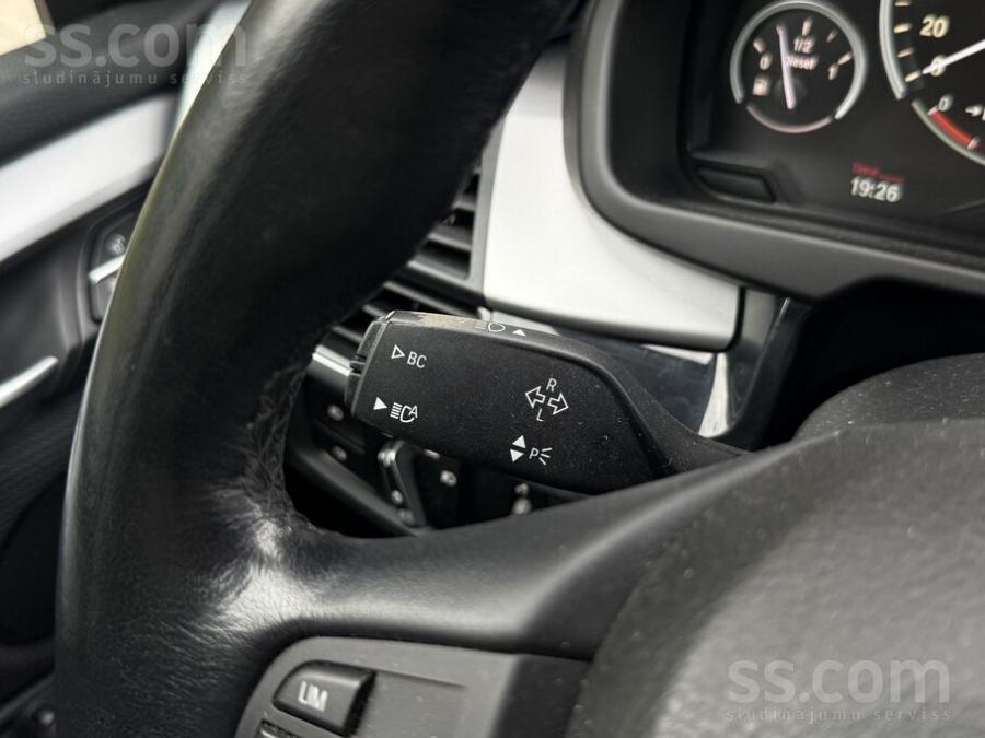 Zils BMW X5 2014 Liepāja, ar dzinēja tilpumu 3.00 L un nobraukumu 117 tūkst. km par 21900 €, foto 23 vietnē AUTOMOTO.COM.LV