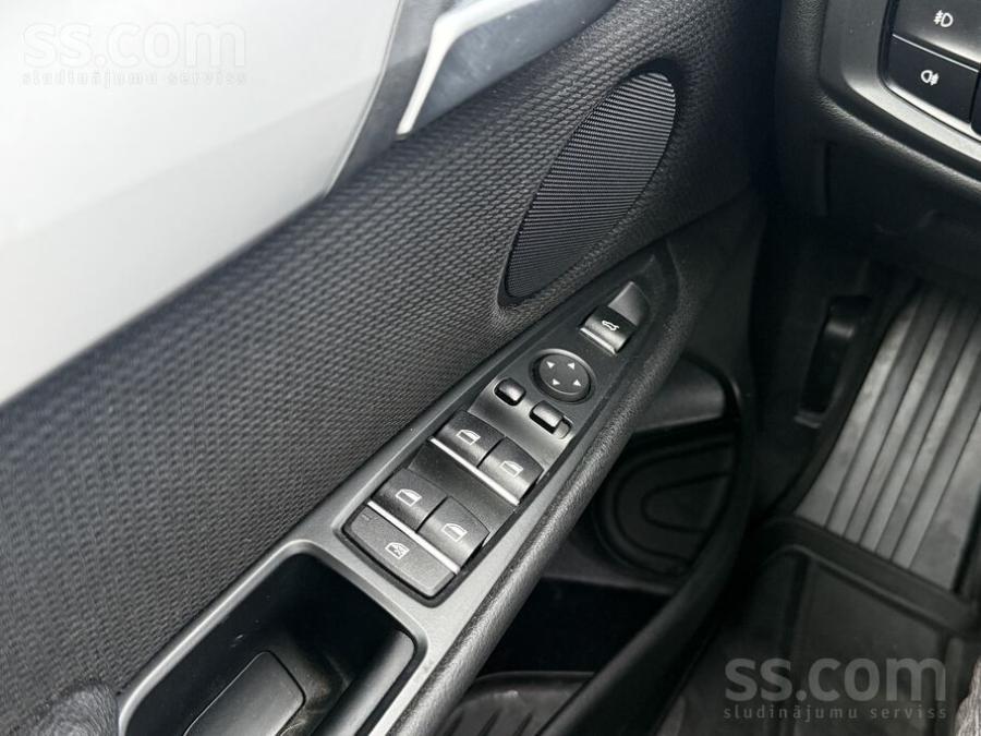 Zils BMW X5 2014 Liepāja, ar dzinēja tilpumu 3.00 L un nobraukumu 117 tūkst. km par 21900 €, foto 25 vietnē AUTOMOTO.COM.LV