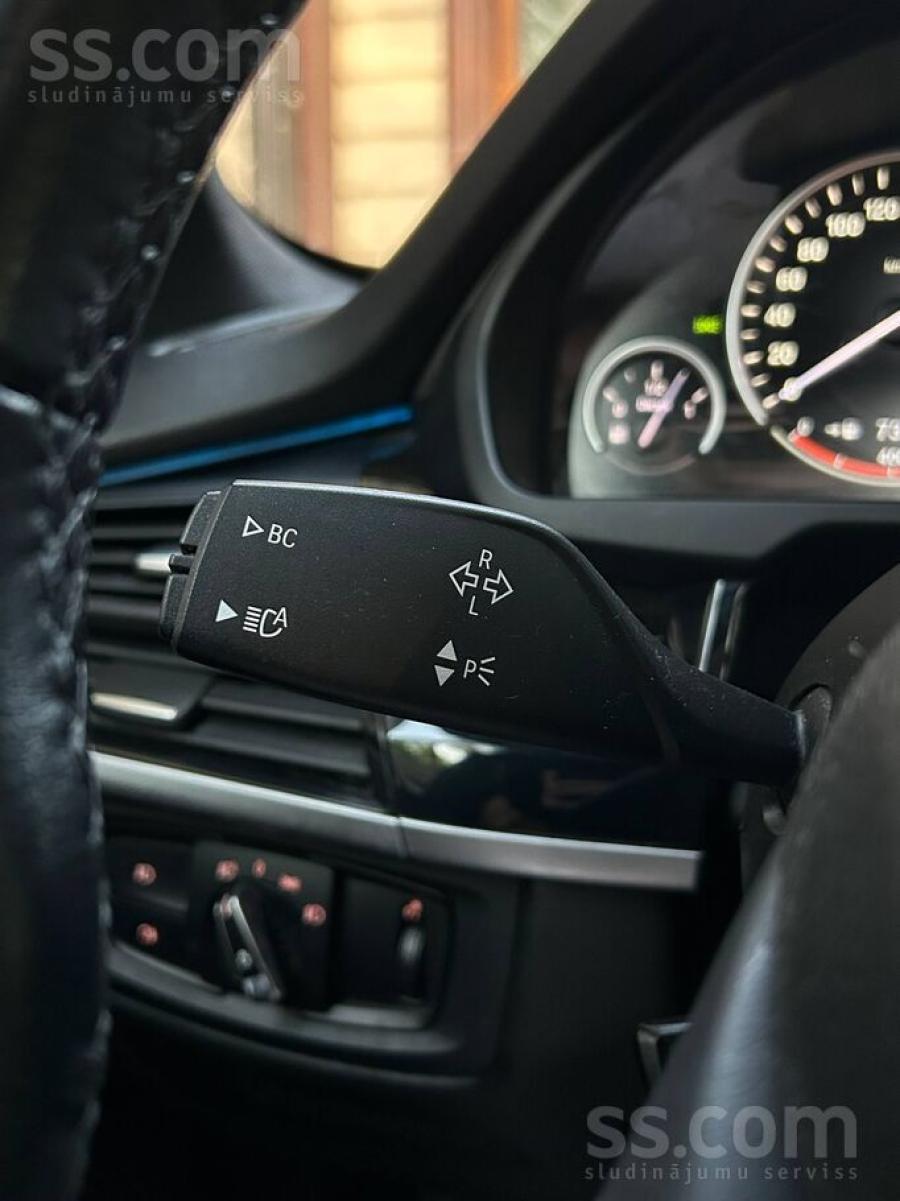 Blue BMW X5 2014 in Jurmala, with an engine capacity of 3.00 L and mileage of 310 thousand km for 19000 €, photo 12 on AUTOMOTO.COM.LV