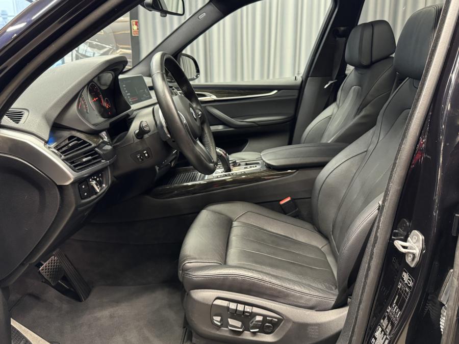 Zils BMW X5 2014 Rīga, ar dzinēja tilpumu 3.00 L un nobraukumu 183 tūkst. km par 19990 €, foto 9 vietnē AUTOMOTO.COM.LV