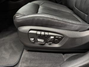 Zils BMW X5 2014 Rīga, ar dzinēja tilpumu 3.00 L un nobraukumu 183 tūkst. km par 19990 €, foto 11 vietnē AUTOMOTO.COM.LV