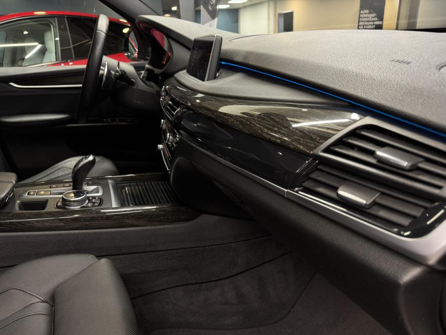 Zils BMW X5 2014 Rīga, ar dzinēja tilpumu 3.00 L un nobraukumu 183 tūkst. km par 19990 €, foto 16 vietnē AUTOMOTO.COM.LV