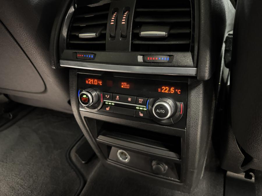 Zils BMW X5 2014 Rīga, ar dzinēja tilpumu 3.00 L un nobraukumu 183 tūkst. km par 19990 €, foto 22 vietnē AUTOMOTO.COM.LV