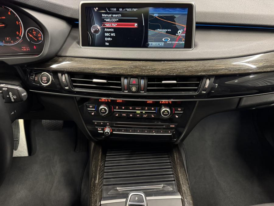 Zils BMW X5 2014 Rīga, ar dzinēja tilpumu 3.00 L un nobraukumu 183 tūkst. km par 19990 €, foto 25 vietnē AUTOMOTO.COM.LV