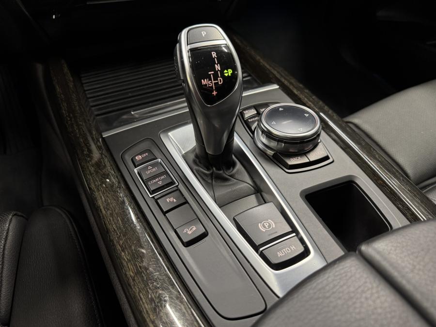 Zils BMW X5 2014 Rīga, ar dzinēja tilpumu 3.00 L un nobraukumu 183 tūkst. km par 19990 €, foto 27 vietnē AUTOMOTO.COM.LV