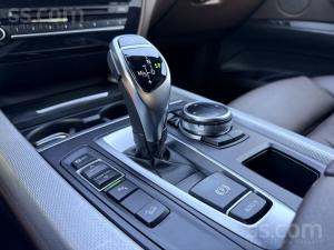 Zils BMW X5 2014 Rīga, ar dzinēja tilpumu 2.00 L un nobraukumu 259 tūkst. km par 18995 €, foto 19 vietnē AUTOMOTO.COM.LV