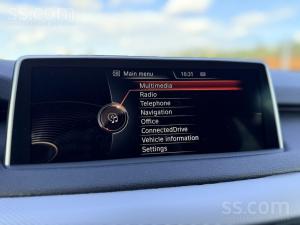 Zils BMW X5 2014 Rīga, ar dzinēja tilpumu 2.00 L un nobraukumu 259 tūkst. km par 18995 €, foto 25 vietnē AUTOMOTO.COM.LV