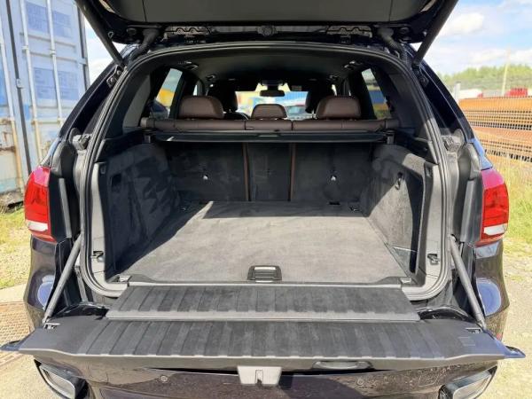 Zils BMW X5 2014 Rīga, ar dzinēja tilpumu 2.00 L un nobraukumu 259 tūkst. km par 18995 €, foto 7 vietnē AUTOMOTO.COM.LV