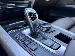 Blue BMW X5 2014 in Riga, with an engine capacity of 2.00 L and mileage of 259 thousand km for 18995 €, photo 19 on AUTOMOTO.COM.LV