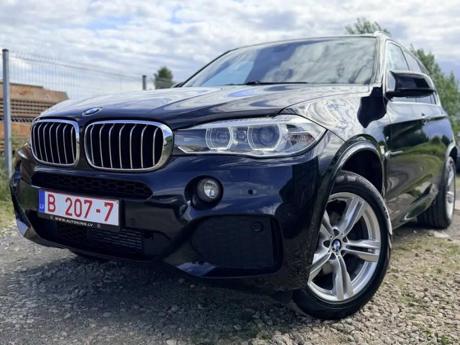 Blue BMW X5 2014 in Riga, with an engine capacity of 2.00 L and mileage of 259 thousand km for 18995 €, photo 35 on AUTOMOTO.COM.LV