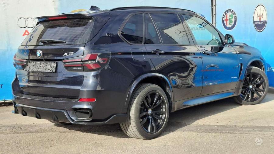 Zils BMW X5 2014 Šauļi, ar dzinēja tilpumu 2.99 L un nobraukumu 278 tūkst. km par 20900 €, foto 5 vietnē AUTOMOTO.COM.LV