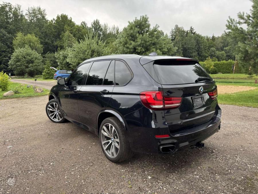 Blue BMW X5 2014 in Kaunas, with an engine capacity of 2.98 L and mileage of 222 thousand km for 16700 €, photo 5 on AUTOMOTO.COM.LV