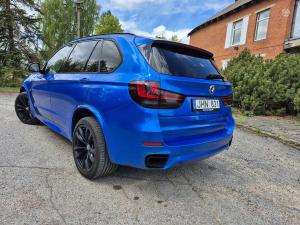 Blue BMW X5 2014 in Panevezys, with an engine capacity of 3.00 L and mileage of 250 thousand km for 22000 €, photo 5 on AUTOMOTO.COM.LV