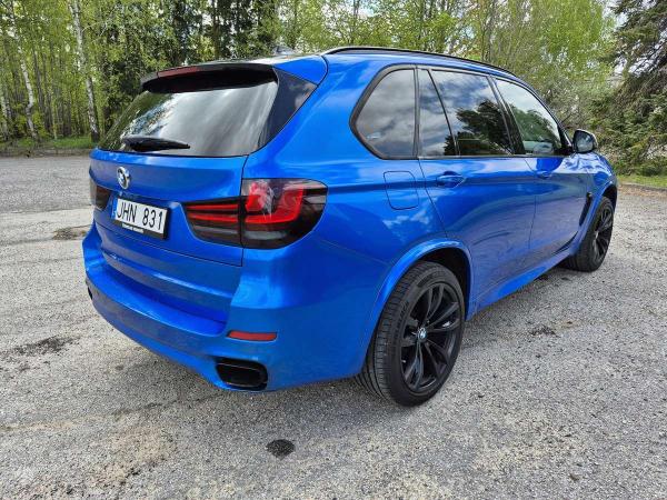 Blue BMW X5 2014 in Panevezys, with an engine capacity of 3.00 L and mileage of 250 thousand km for 22000 €, photo 5 on AUTOMOTO.COM.LV