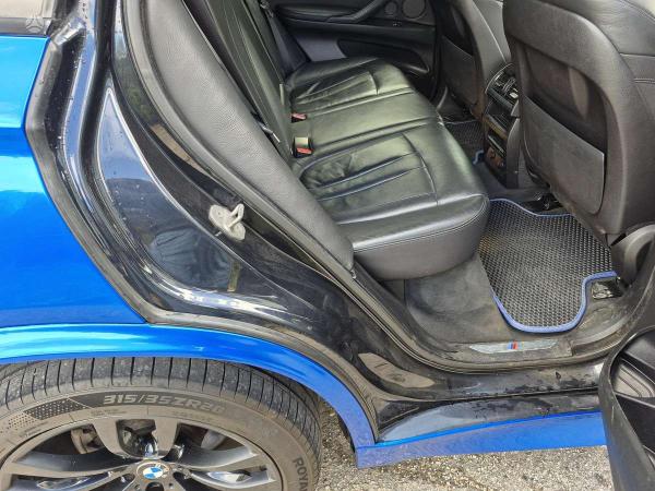 Blue BMW X5 2014 in Panevezys, with an engine capacity of 3.00 L and mileage of 250 thousand km for 22000 €, photo 9 on AUTOMOTO.COM.LV