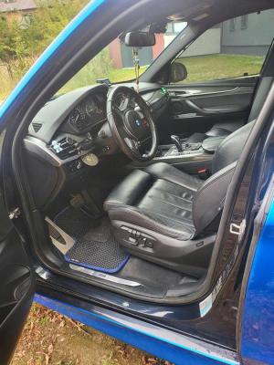 Blue BMW X5 2014 in Panevezys, with an engine capacity of 3.00 L and mileage of 250 thousand km for 22000 €, photo 17 on AUTOMOTO.COM.LV