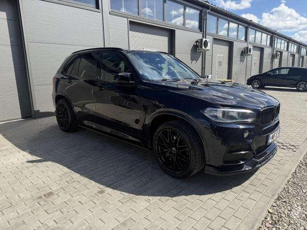 Zils BMW X5 2014 Viļņa, ar dzinēja tilpumu 0.30 L un nobraukumu 317 tūkst. km par 20000 €, foto 4 vietnē AUTOMOTO.COM.LV
