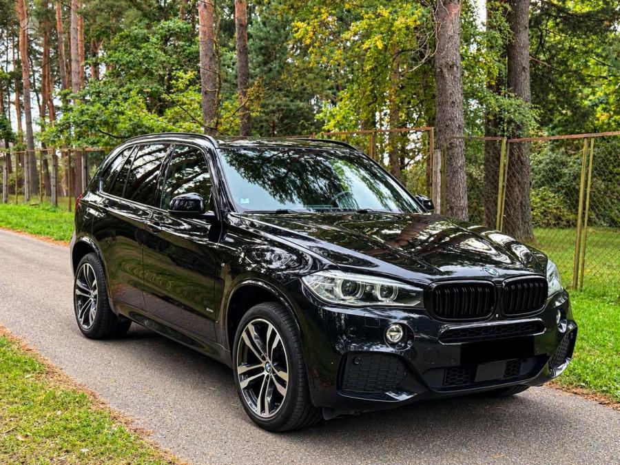 Blue BMW X5 2014 in Vilnius, with an engine capacity of 2.99 L and mileage of 205 thousand km for 19900 €, photo 7 on AUTOMOTO.COM.LV