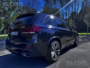 Blue BMW X5 2014 in Riga, with an engine capacity of 3.00 L and mileage of 275 thousand km for 18500 €, photo  on AUTOMOTO.COM.LV