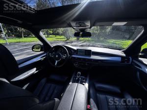 Blue BMW X5 2014 in Riga, with an engine capacity of 3.00 L and mileage of 275 thousand km for 18500 €, photo 6 on AUTOMOTO.COM.LV