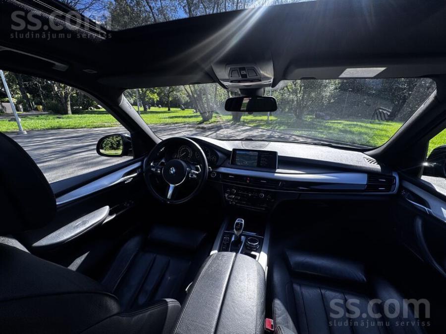 Blue BMW X5 2014 in Riga, with an engine capacity of 3.00 L and mileage of 275 thousand km for 18500 €, photo 6 on AUTOMOTO.COM.LV