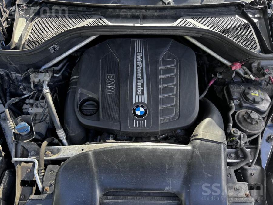 Blue BMW X5 2014 in Riga, with an engine capacity of 3.00 L and mileage of 275 thousand km for 18500 €, photo 9 on AUTOMOTO.COM.LV
