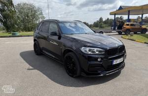 Zils BMW X5 2014 Viļņa, ar dzinēja tilpumu 3.00 L un nobraukumu 318 tūkst. km par 17500 €, foto  vietnē AUTOMOTO.COM.LV