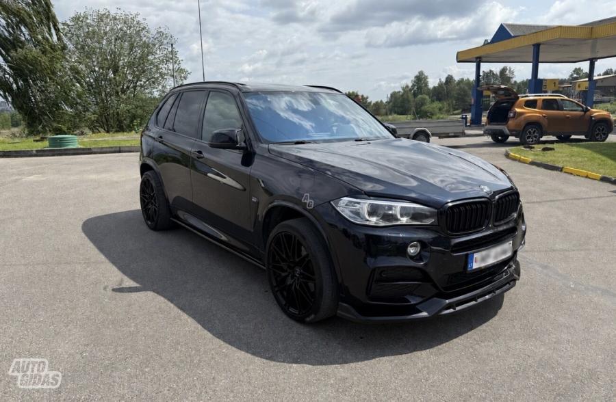 Zils BMW X5 2014 Viļņa, ar dzinēja tilpumu 3.00 L un nobraukumu 318 tūkst. km par 17500 €, foto 1 vietnē AUTOMOTO.COM.LV