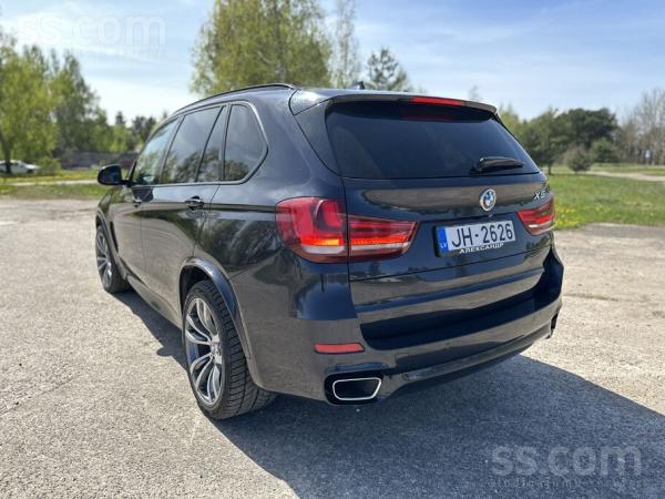 Blue BMW X5 2015 in Liepaja, with an engine capacity of 3.00 L and mileage of 188 thousand km for 24000 €, photo 7 on AUTOMOTO.COM.LV