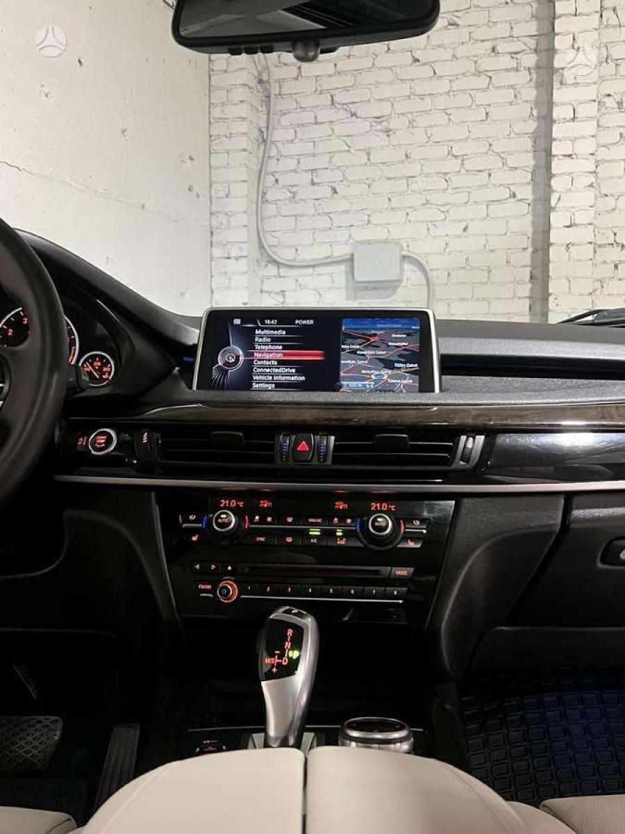 Blue BMW X5 2015 in Klaipeda, with an engine capacity of 2.99 L and mileage of 159 thousand km for 18500 €, photo 19 on AUTOMOTO.COM.LV