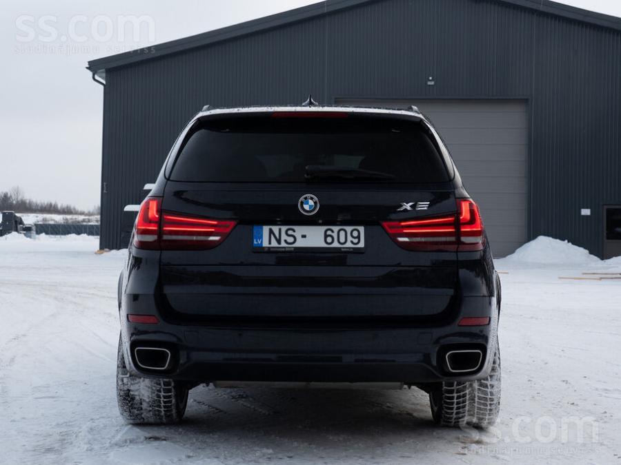 Zils BMW X5 2015 Limbaži, ar dzinēja tilpumu 3.00 L un nobraukumu 210 tūkst. km par 23380 €, foto 4 vietnē AUTOMOTO.COM.LV