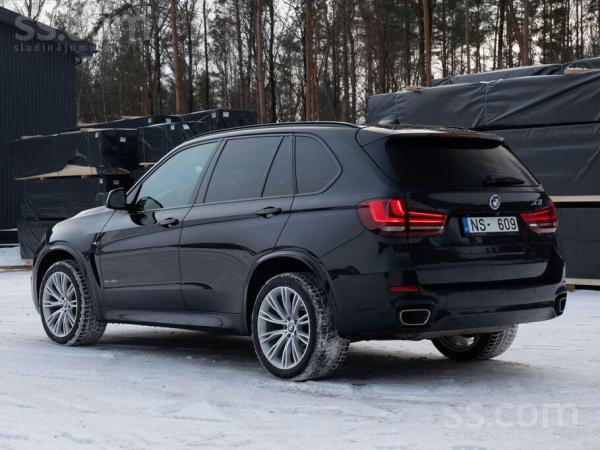 Zils BMW X5 2015 Limbaži, ar dzinēja tilpumu 3.00 L un nobraukumu 210 tūkst. km par 23280 €, foto 3 vietnē AUTOMOTO.COM.LV