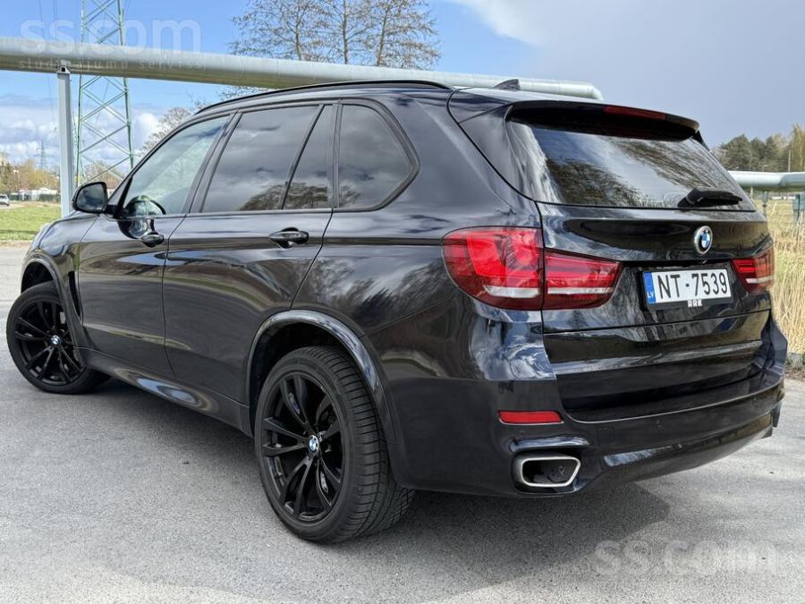Zils BMW X5 2015 Rīga, ar dzinēja tilpumu 3.00 L un nobraukumu 260 tūkst. km par 28000 €, foto 4 vietnē AUTOMOTO.COM.LV