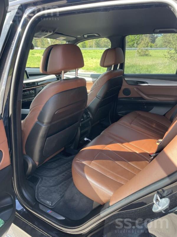 Zils BMW X5 2015 Rīga, ar dzinēja tilpumu 3.00 L un nobraukumu 262 tūkst. km par 20799 €, foto 6 vietnē AUTOMOTO.COM.LV
