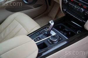 Zils BMW X5 2015 Rīga, ar dzinēja tilpumu 3.00 L un nobraukumu 315 tūkst. km par 12900 €, foto 16 vietnē AUTOMOTO.COM.LV