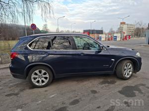 Синий БМВ Х5 2015 в Рига, объемом двигателя 3.00 л и пробегом 276 тыс. км за 18000 €, фото 5 на AUTOMOTO.COM.LV
