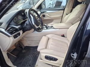 Синий БМВ Х5 2015 в Рига, объемом двигателя 3.00 л и пробегом 276 тыс. км за 18000 €, фото 8 на AUTOMOTO.COM.LV