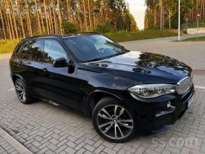 Blue BMW X5 2015 in Riga, with an engine capacity of 3.00 L and mileage of 213 thousand km for 20999 €, photo  on AUTOMOTO.COM.LV