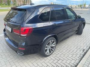 Blue BMW X5 2015 in Riga, with an engine capacity of 3.00 L and mileage of 213 thousand km for 20999 €, photo 8 on AUTOMOTO.COM.LV