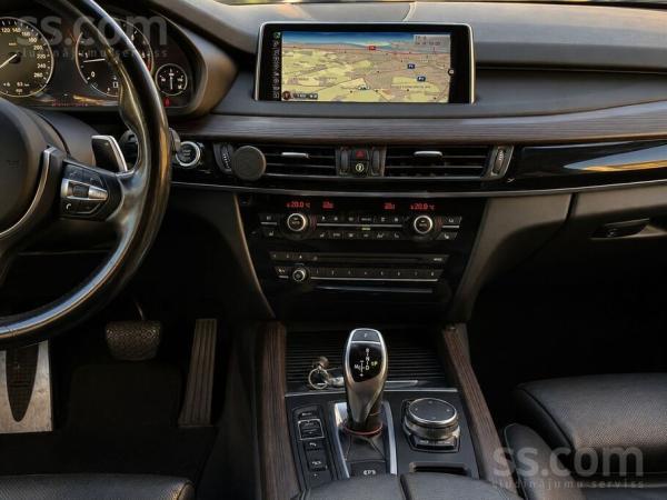 Blue BMW X5 2015 in Riga, with an engine capacity of 3.00 L and mileage of 213 thousand km for 20999 €, photo 9 on AUTOMOTO.COM.LV