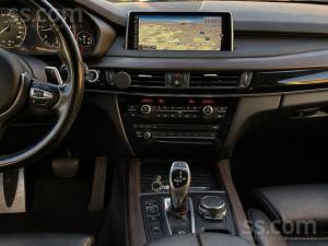 Blue BMW X5 2015 in Riga, with an engine capacity of 3.00 L and mileage of 213 thousand km for 20999 €, photo 10 on AUTOMOTO.COM.LV